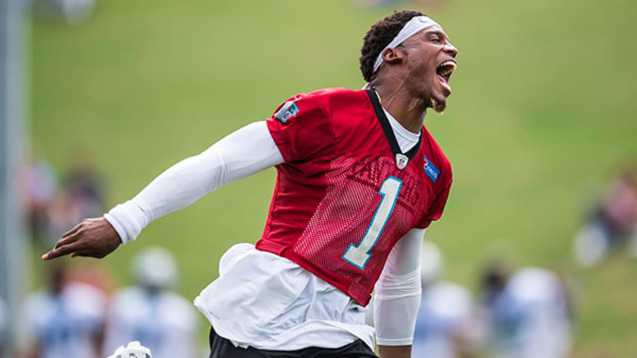 Photo of the Day: Celebrating Cam