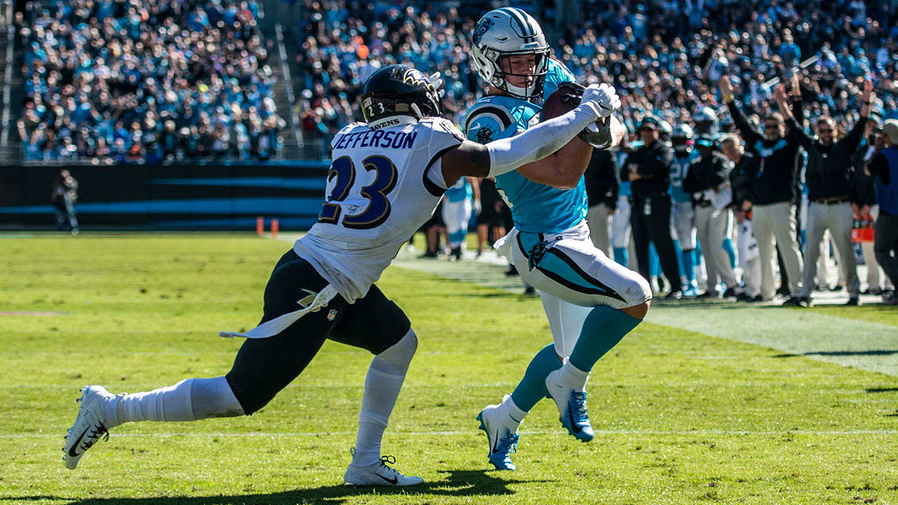 Christian McCaffrey cuts back, pops off 11-yard TD run