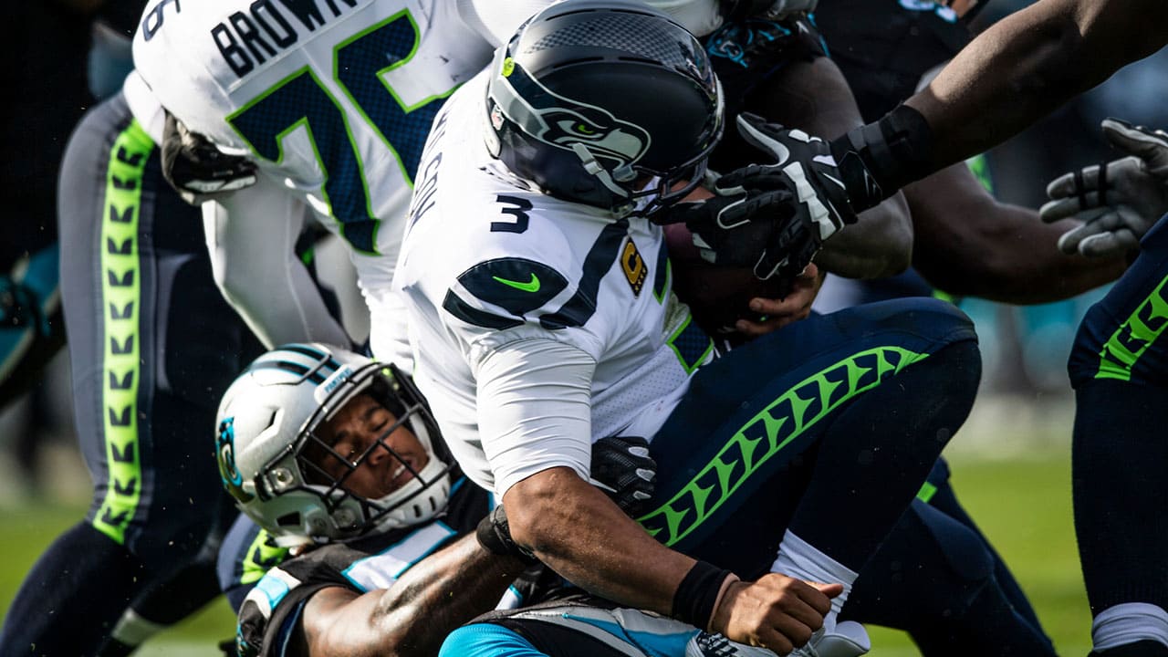 360 Replay: Shaq Thompson sacks Russell Wilson