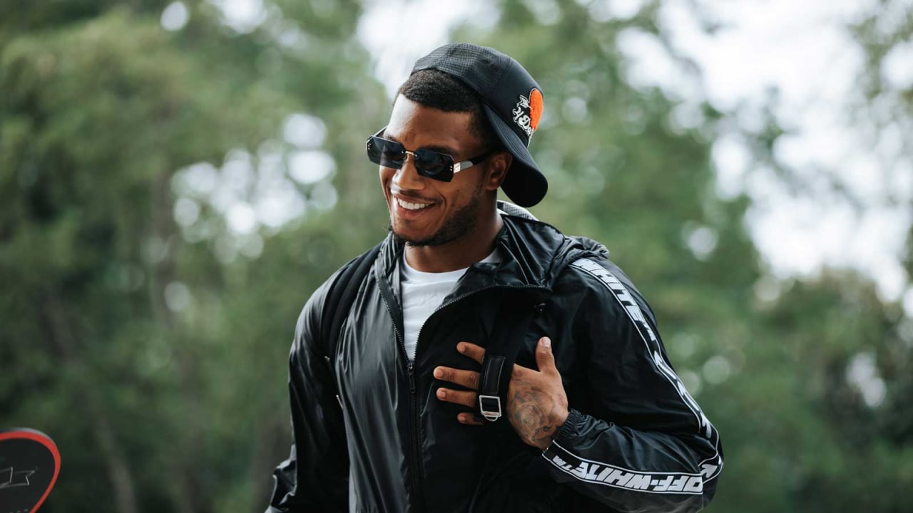 DJ Moore: QB competition raises the level everywhere