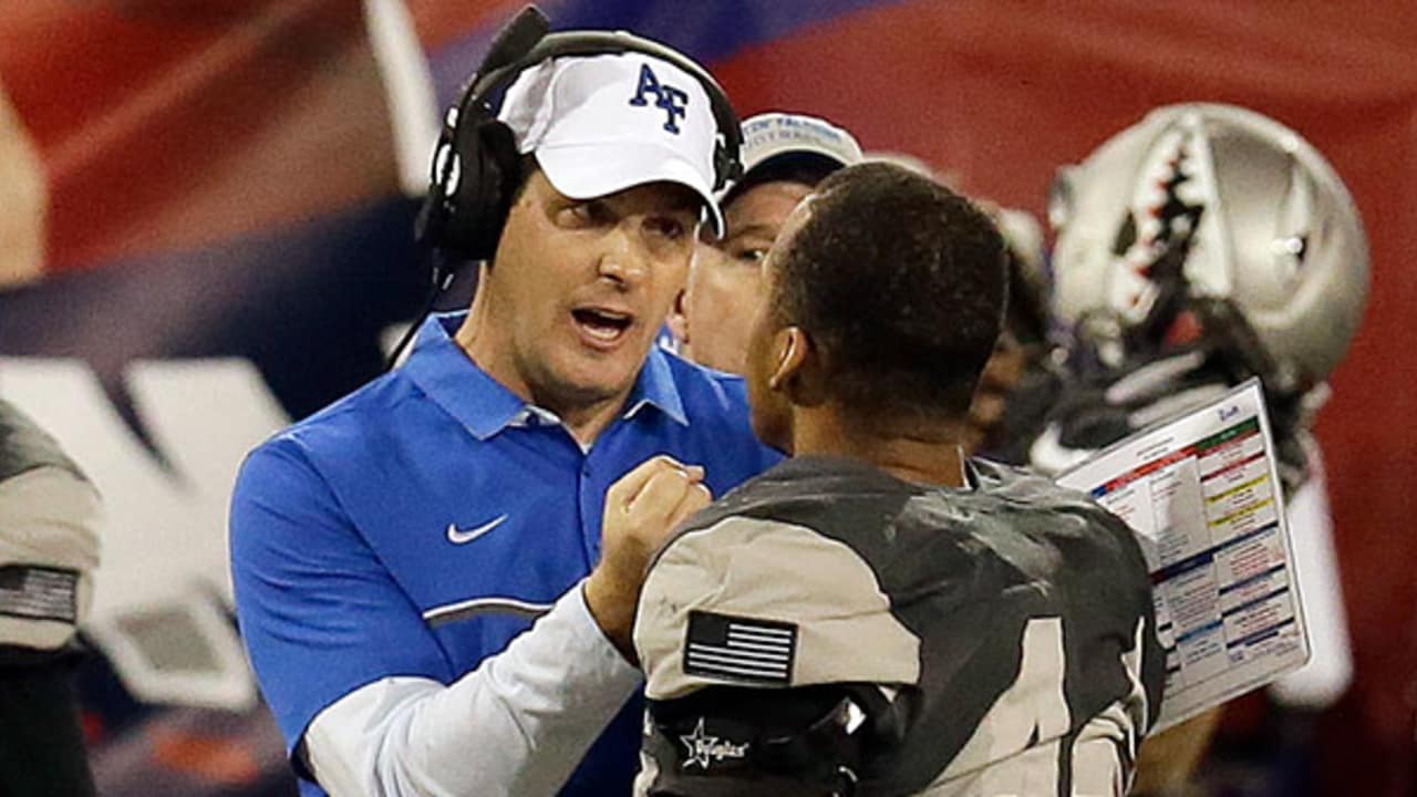 Steve Russ salutes linebackers he'll lead