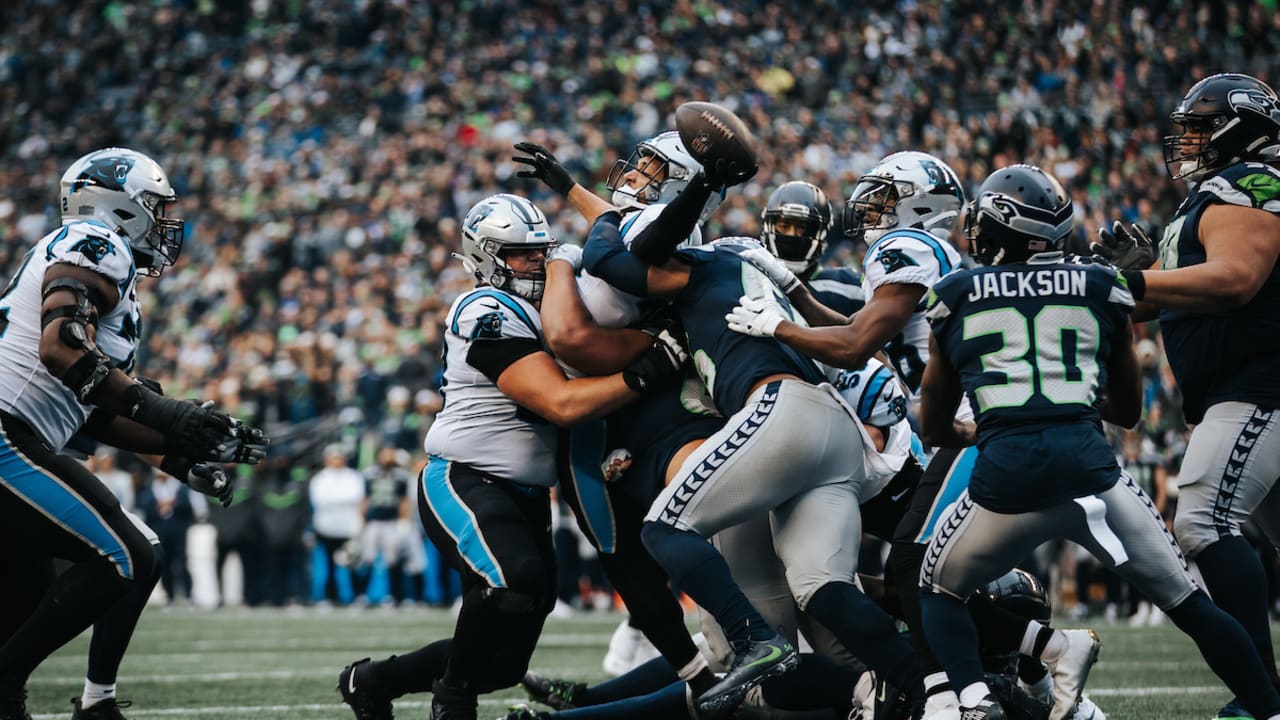 HIGHLIGHT: Chuba Hubbard dives in for TD on third down