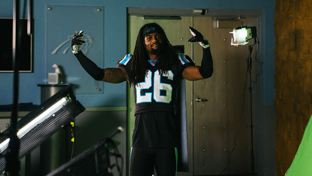 Behind-the-scenes with Donte Jackson at Media Day