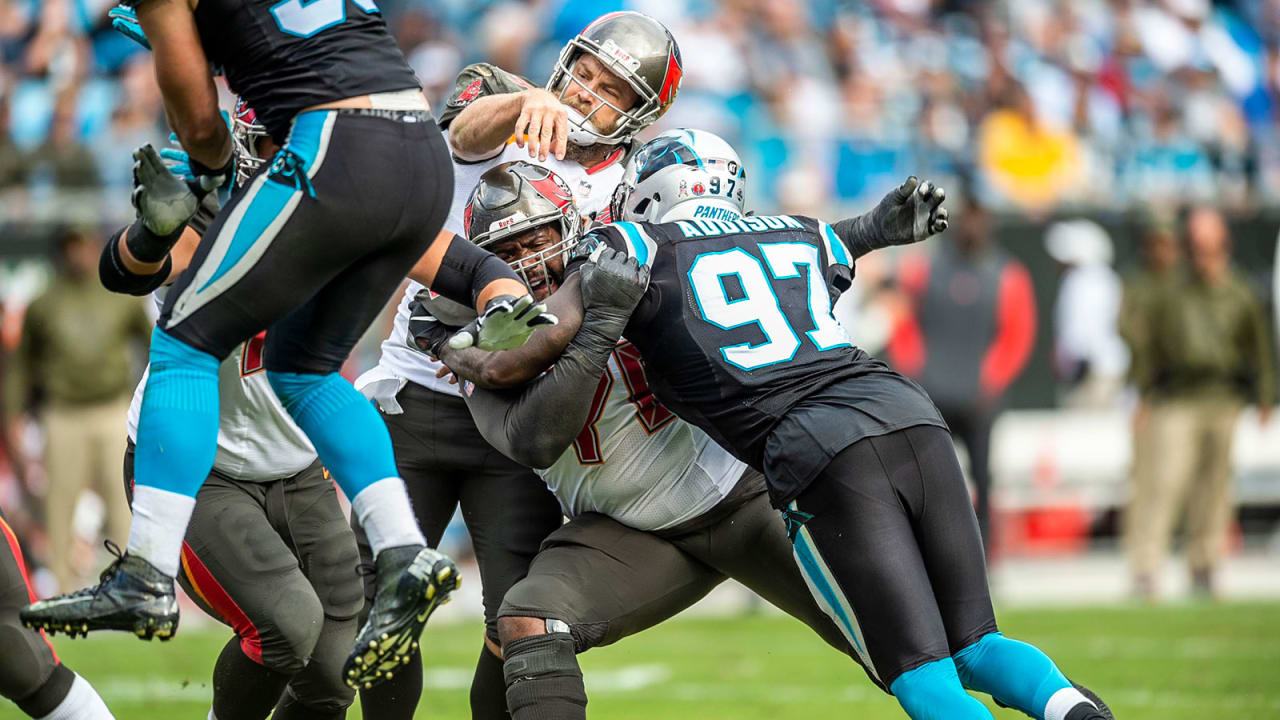 Mario Addison credits others for his three-sack day