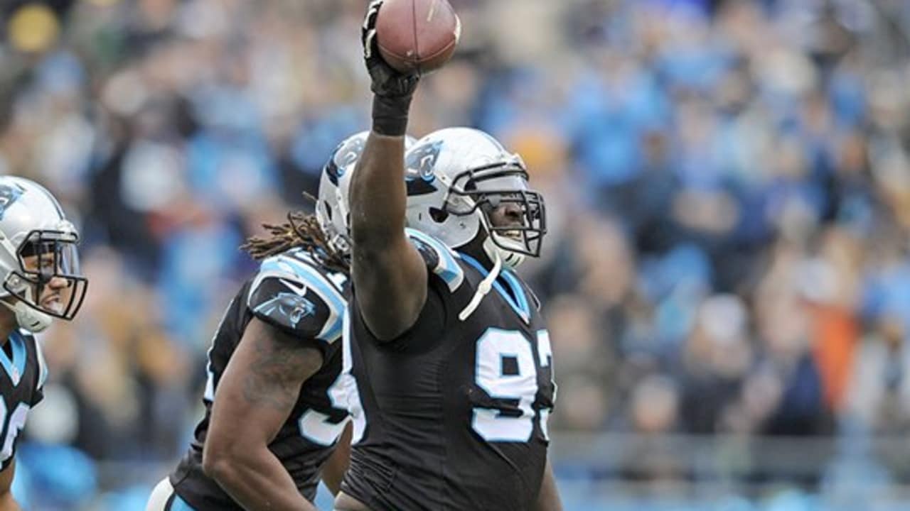 Kyle Love fumble recovery