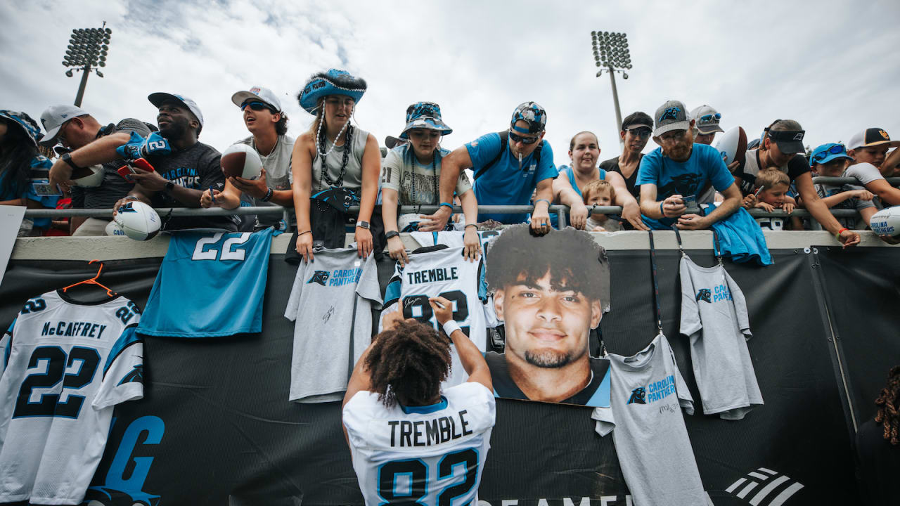 Tommy Tremble makes memories on the other side of autographs