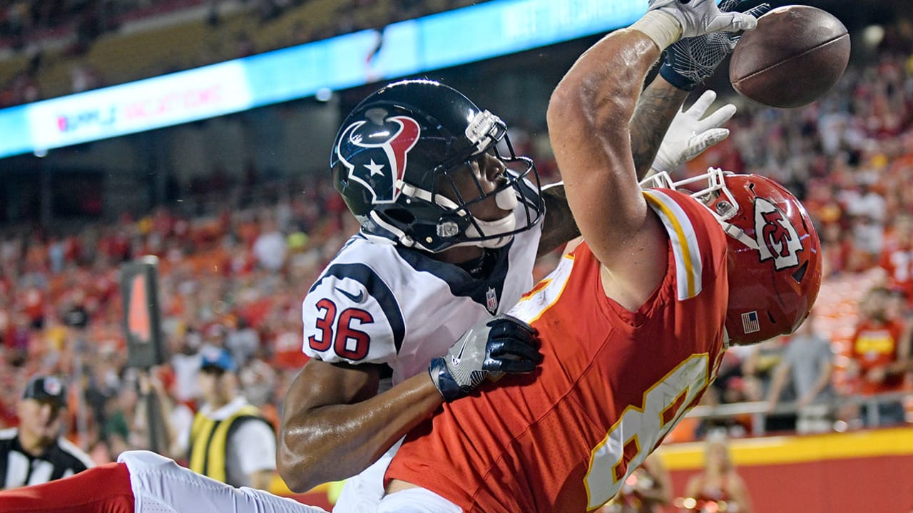 Panthers sign CB Josh Thornton to practice squad
