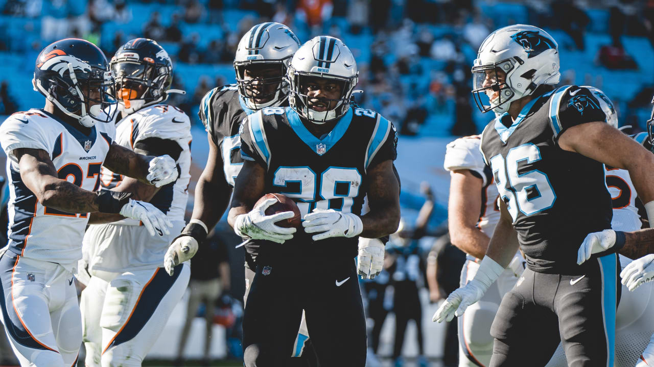 HIGHLIGHT: Mike Davis rushes for a 3-yard touchdown