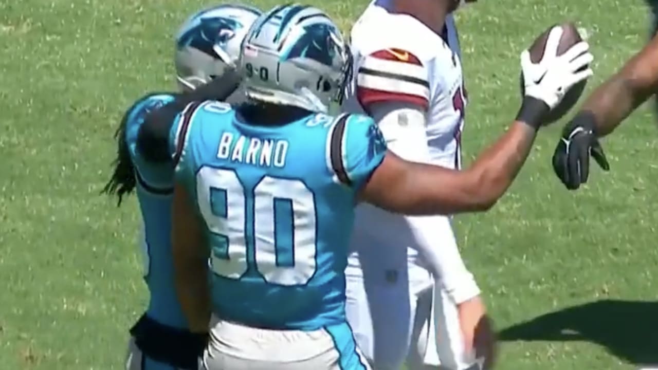 HIGHLIGHT: Amaré Barno recovers fumble in first quarter