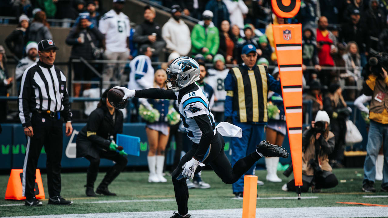 HIGHLIGHT: Sam Darnold hits Shi Smith for first quarter TD