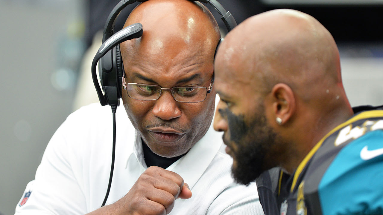Perry Fewell named secondary coach