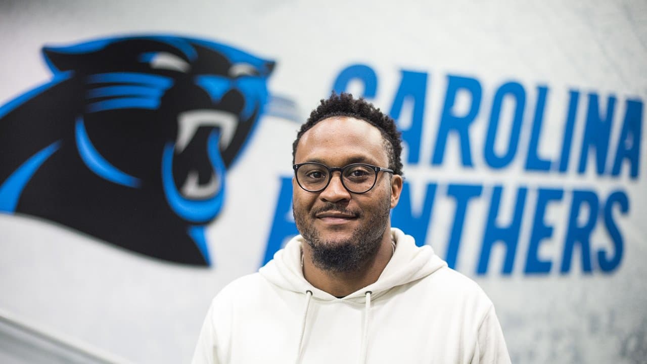 Photos: Jarius Wright arrives in Charlotte