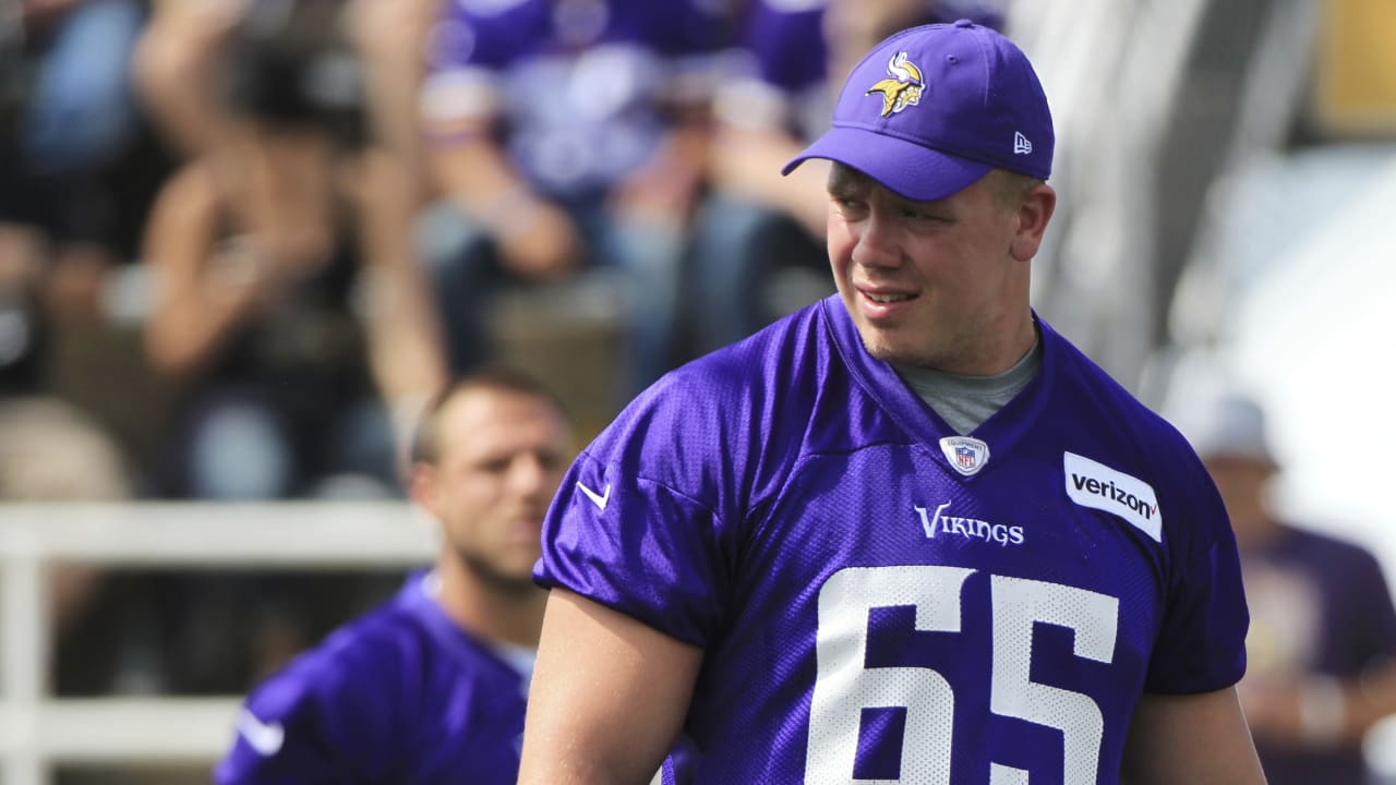 Get to know offensive lineman Pat Elflein