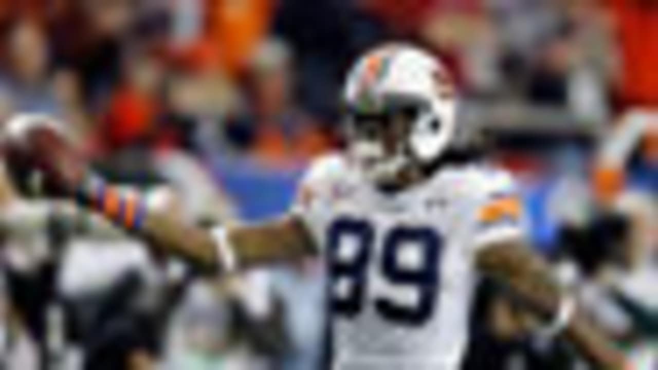 Panthers sign 10 college free agents