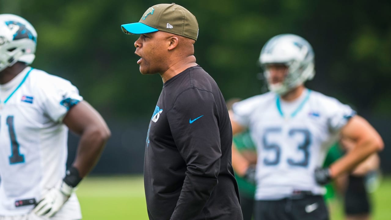 Eric Washington takes the ball and runs with it