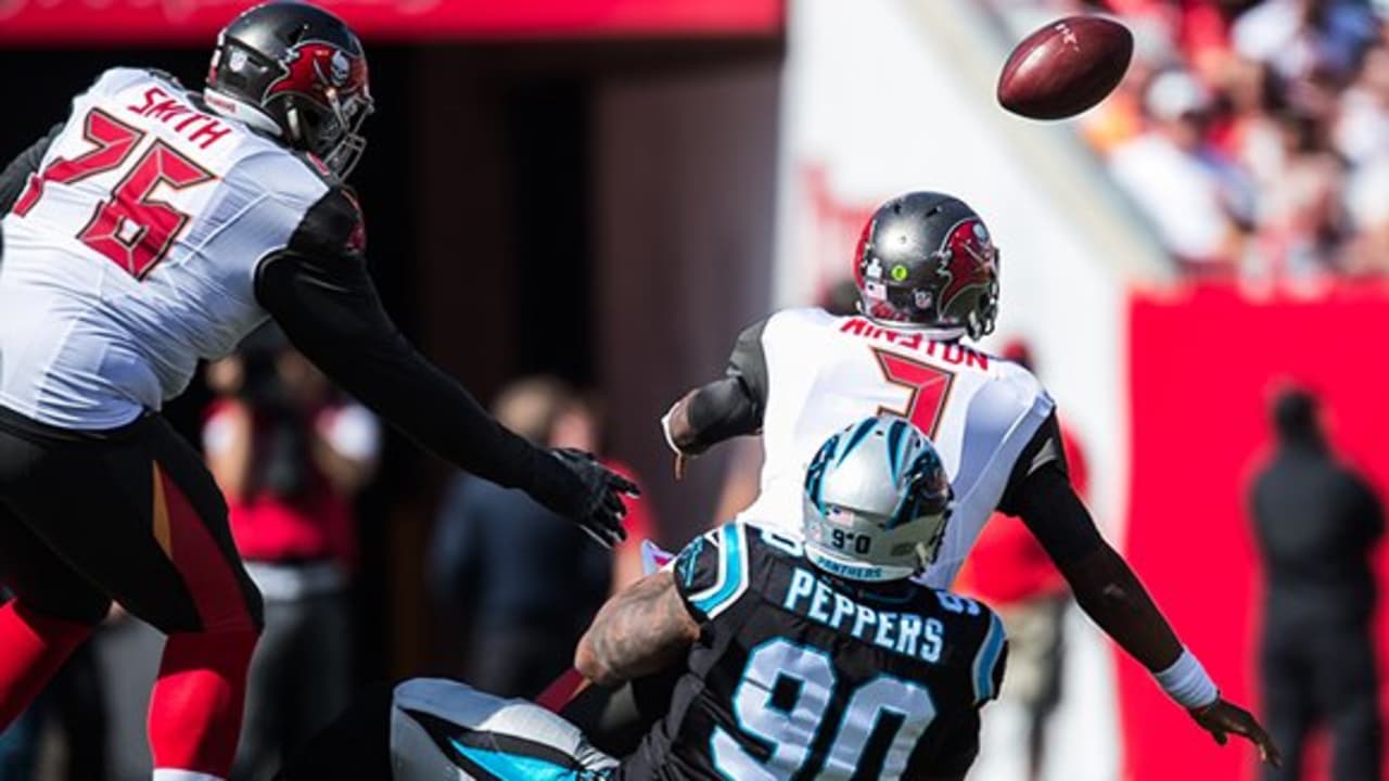 Julius Peppers strip-sack