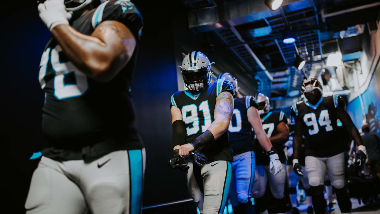 Pregame Warmups: Panthers vs. Eagles