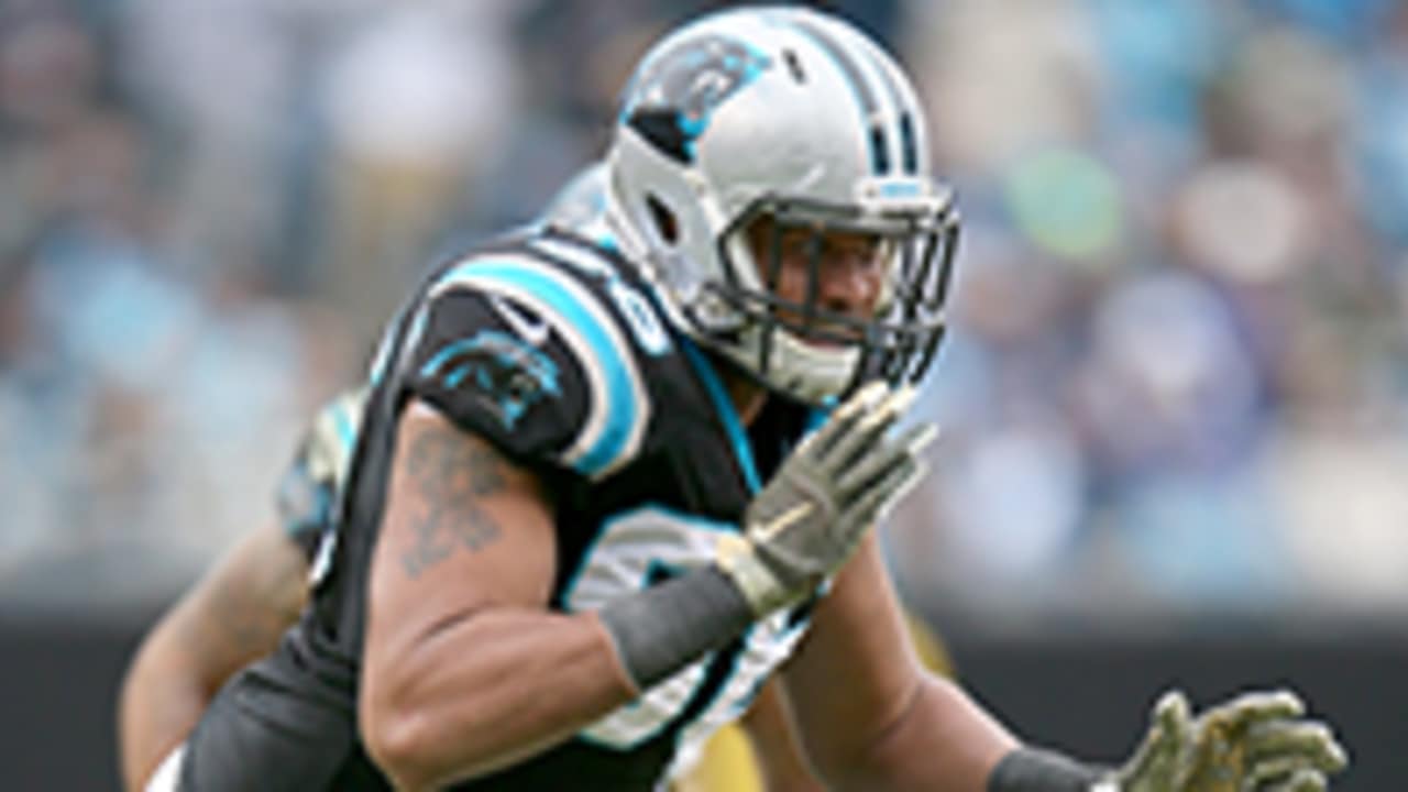 Panthers sign DE Wes Horton