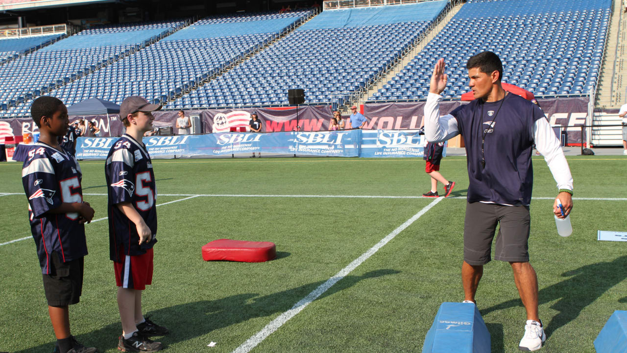 Tedy Bruschi Hosts 5th Annual Youth Football Clinic
