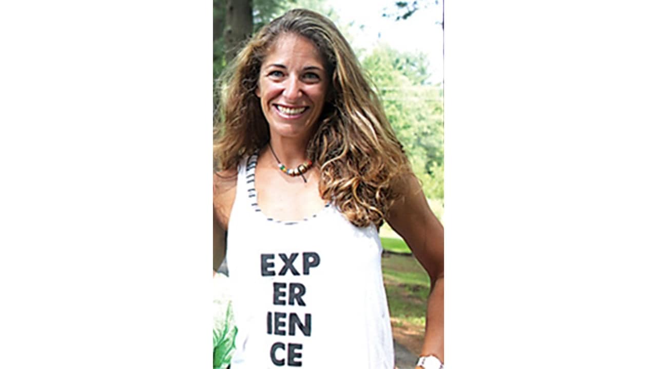 Patriots Present Patriots Difference Maker of the Week Award To Sara ...