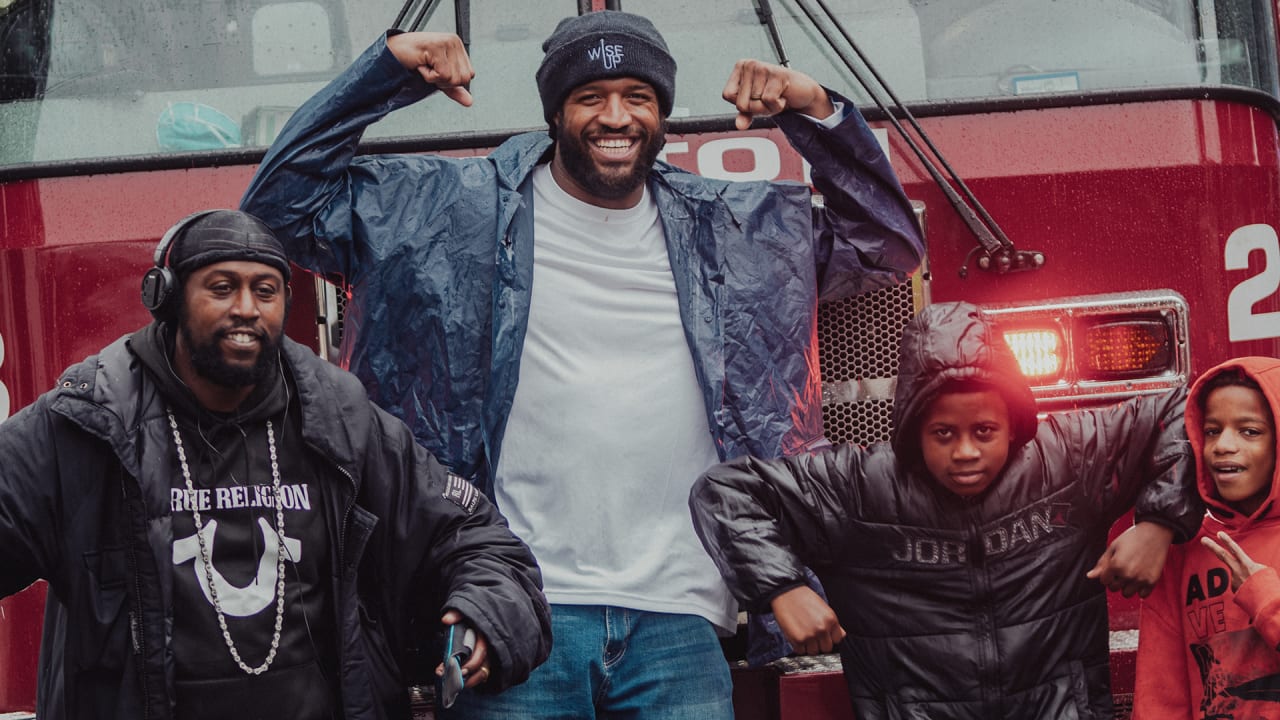 How Deatrich Wise Jr. and Patriots teammates gave back in the community ...