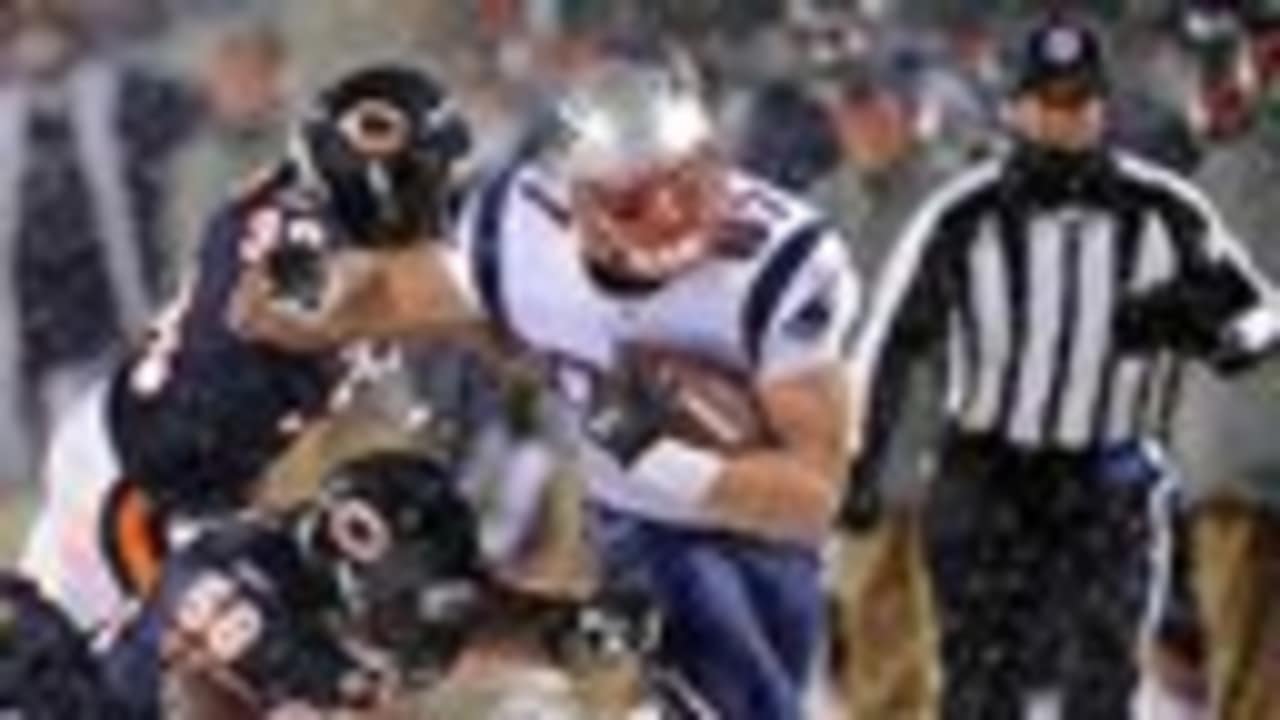 Patriots TE Gronkowski voted Pepsi Rookie of the Week