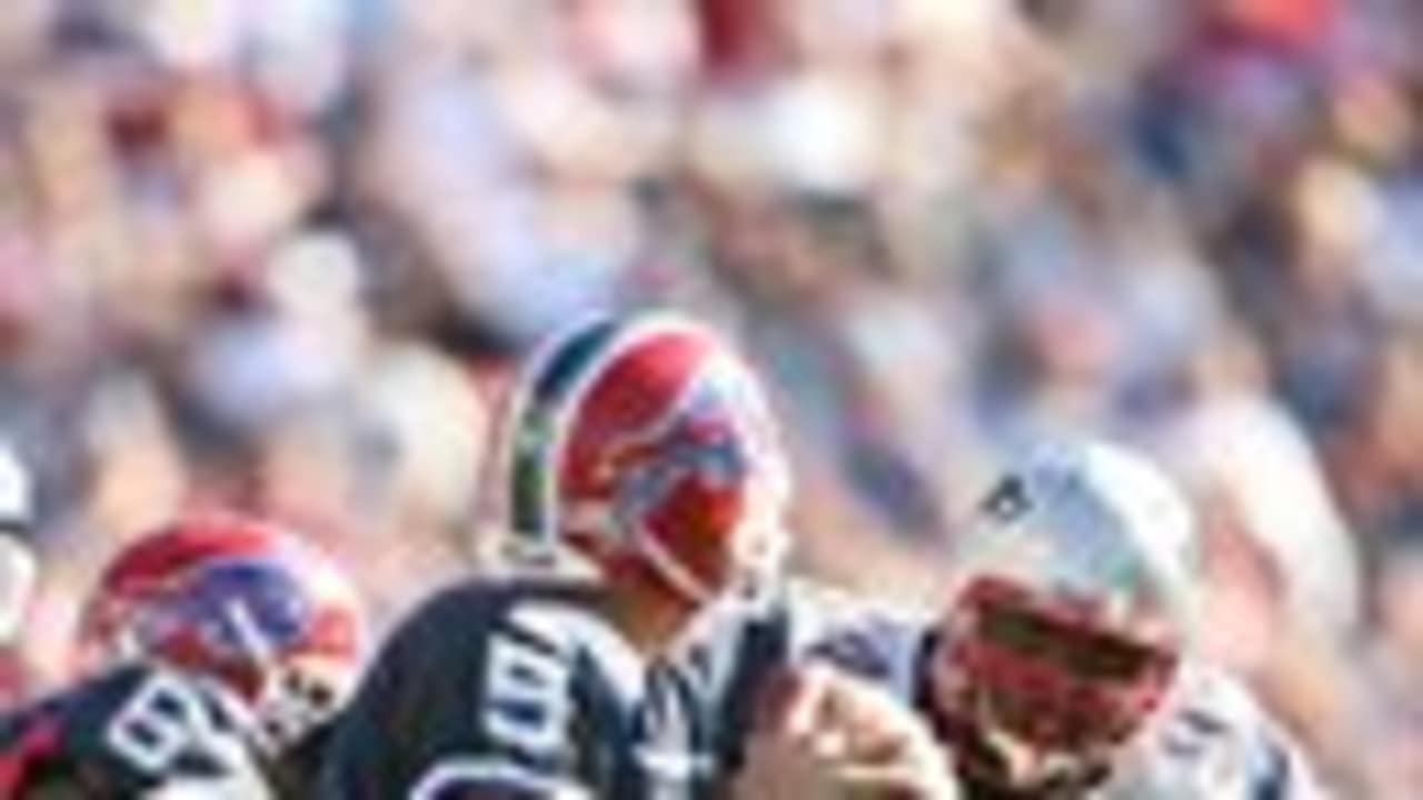 Patriots battle Bills in divisional clash