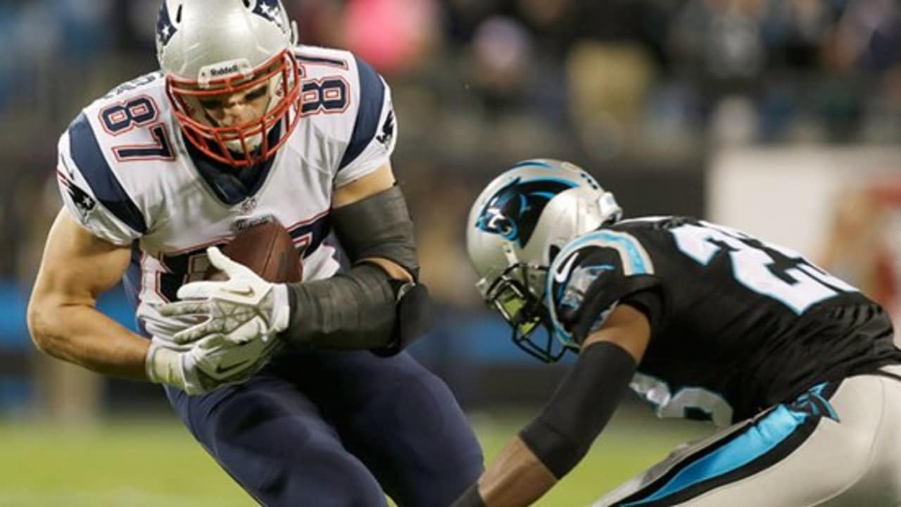 Three years after going No. 1, Russell released by Raiders