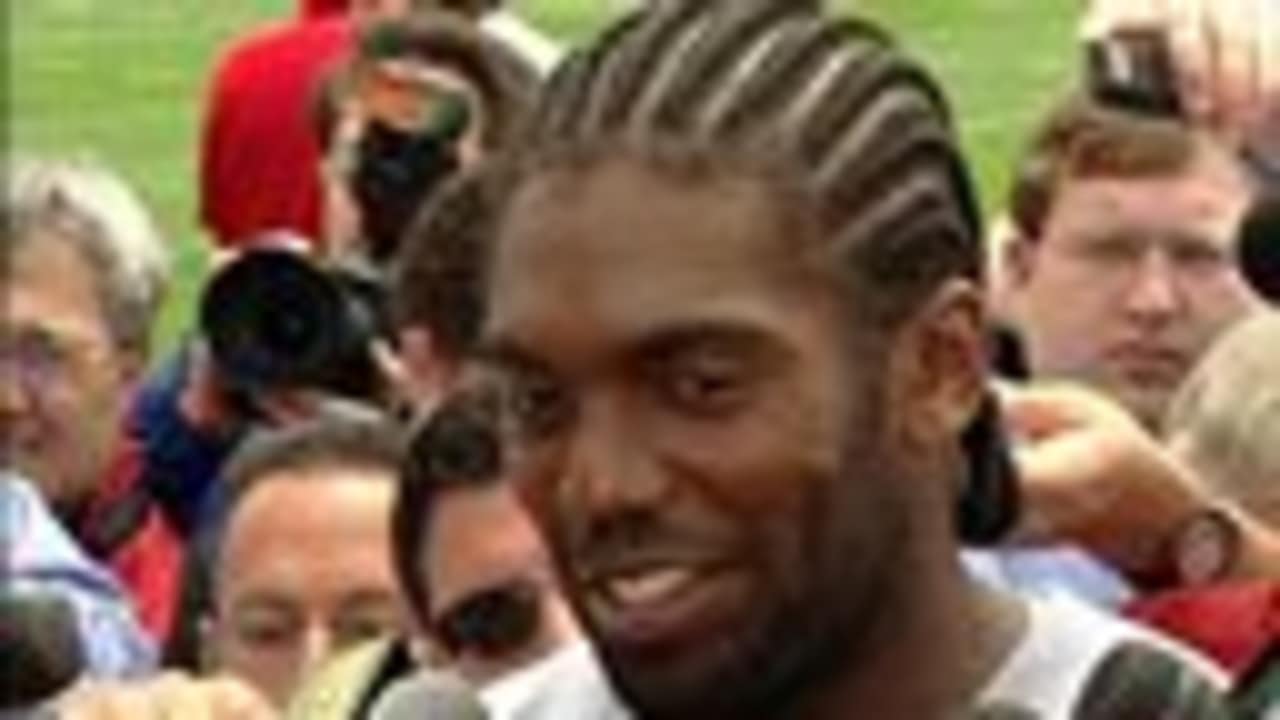 WR Moss eager 'to fit in' with Patriots