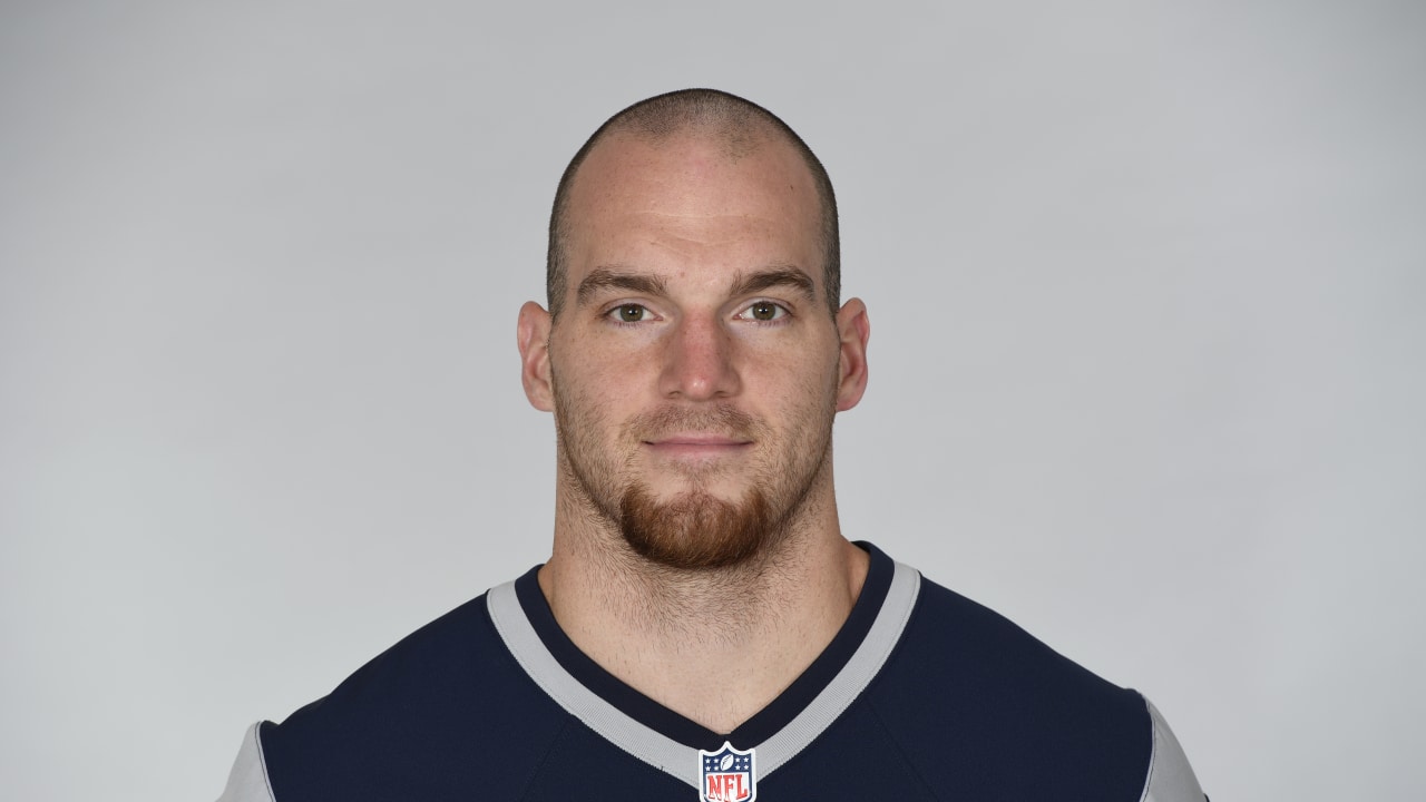 Patriots release TE Matt Lengel and rookie DE Caleb Kidder