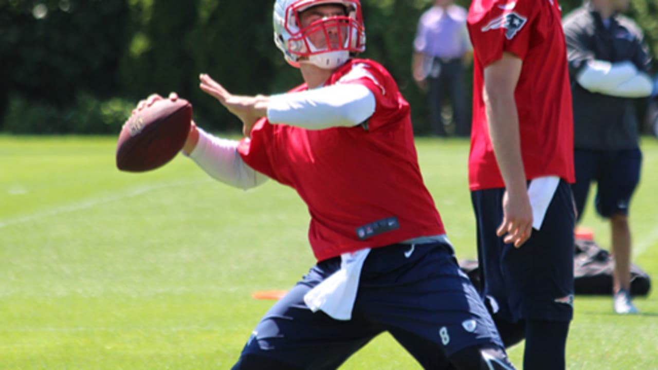 Patriots release DL DeWayne Cherrington and QB Mike Kafka