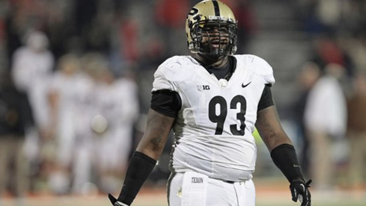 Lions make DT Redding franchise player