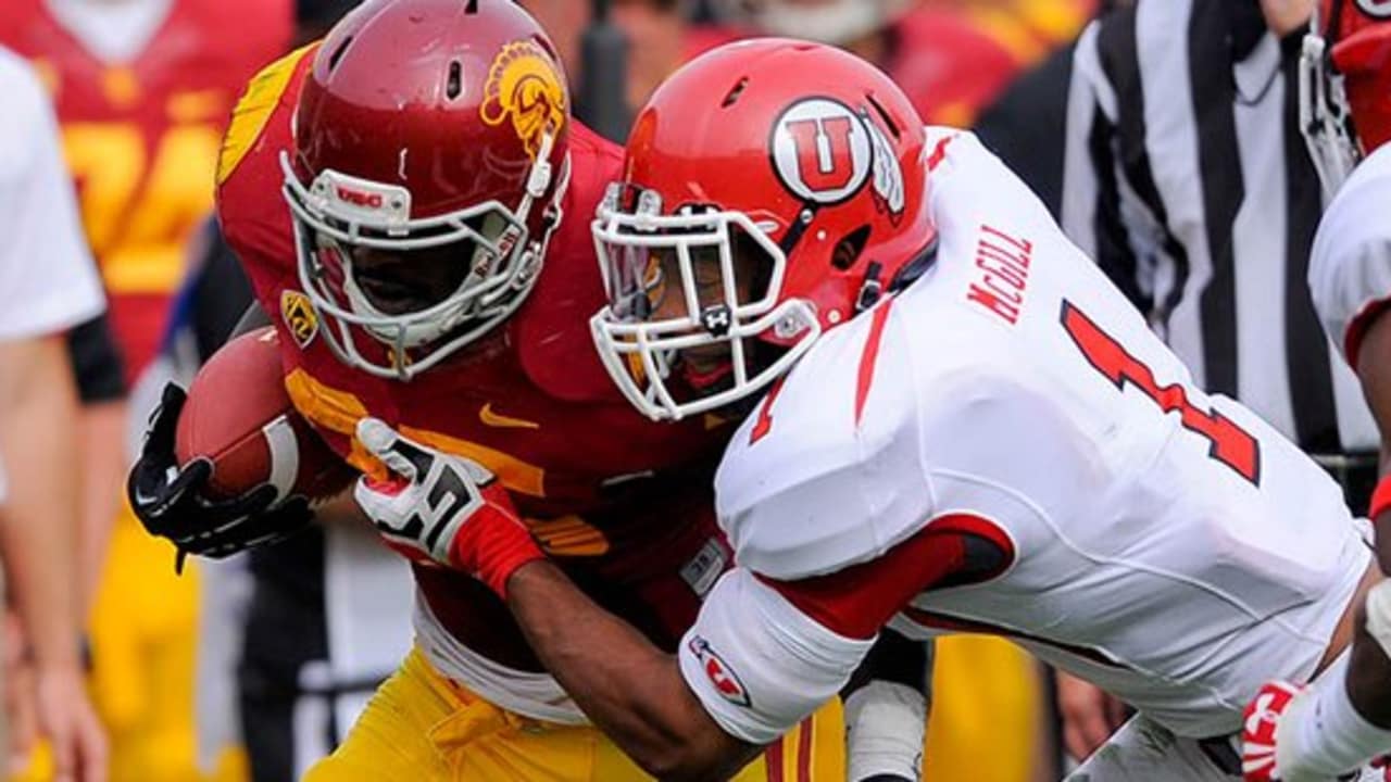 Patriots sign seven players