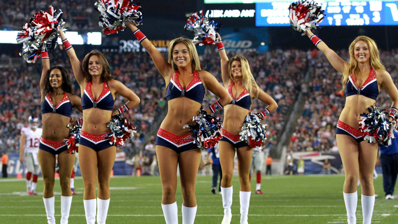 2015 Patriots Cheerleaders Hannah L