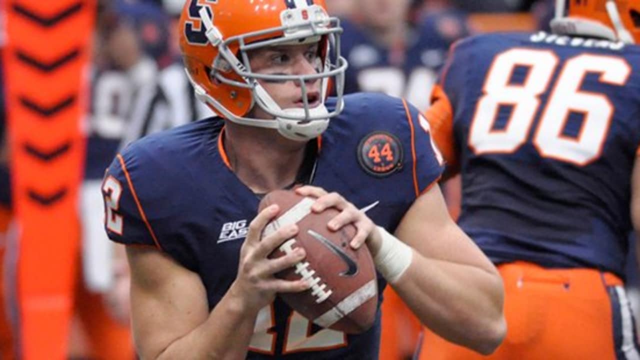 Jets re-sign OL Wade Smith