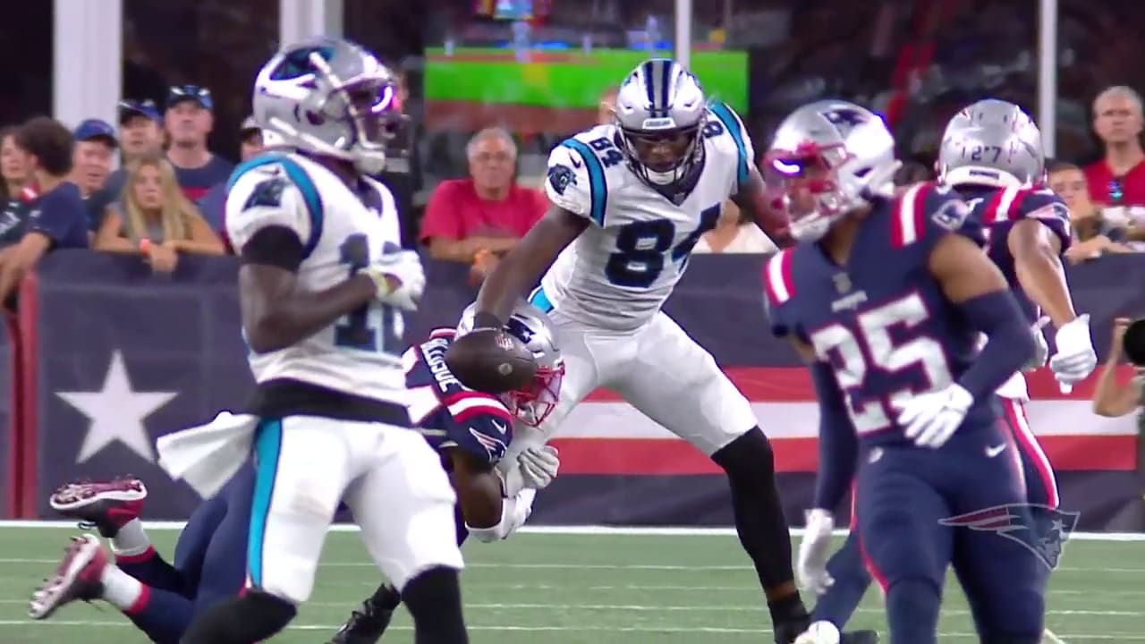 Joshuah Bledsoe frees football away from Stephen Sullivan for Patriots ...