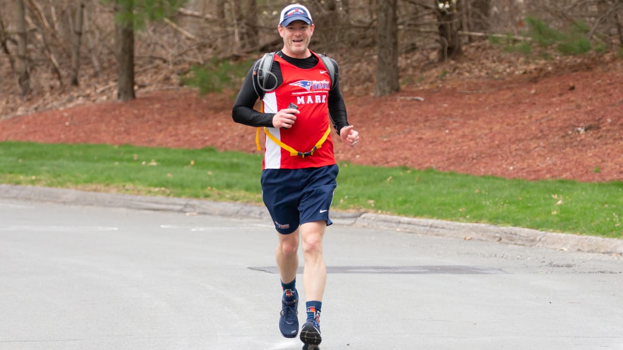 Patriots Foundation Boston Marathon runner Mark Lamson runs personal marathon through Foxborough