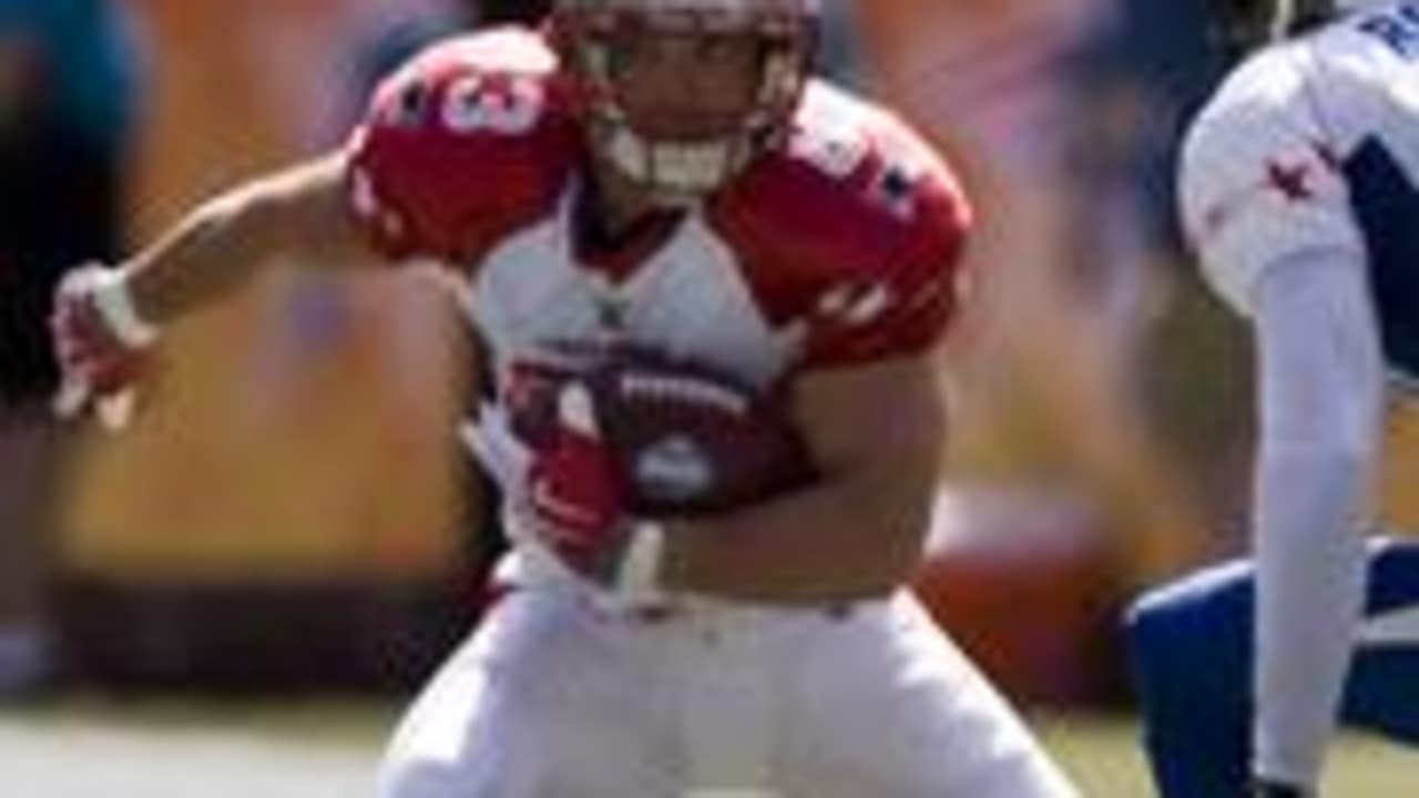 Relaxed Welker gets back to work