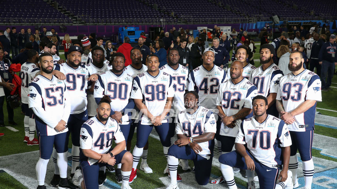 Patriots SB LII Team Photo Day