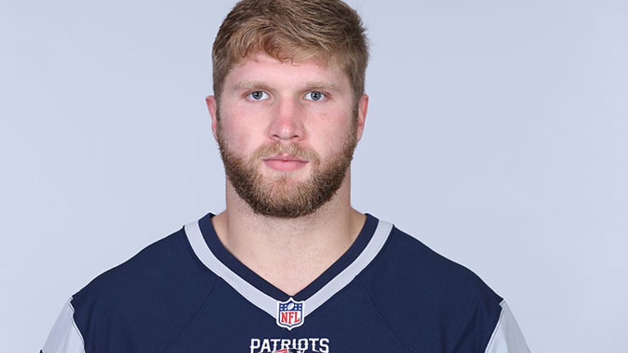 Patriots release rookie TE Logan Stokes