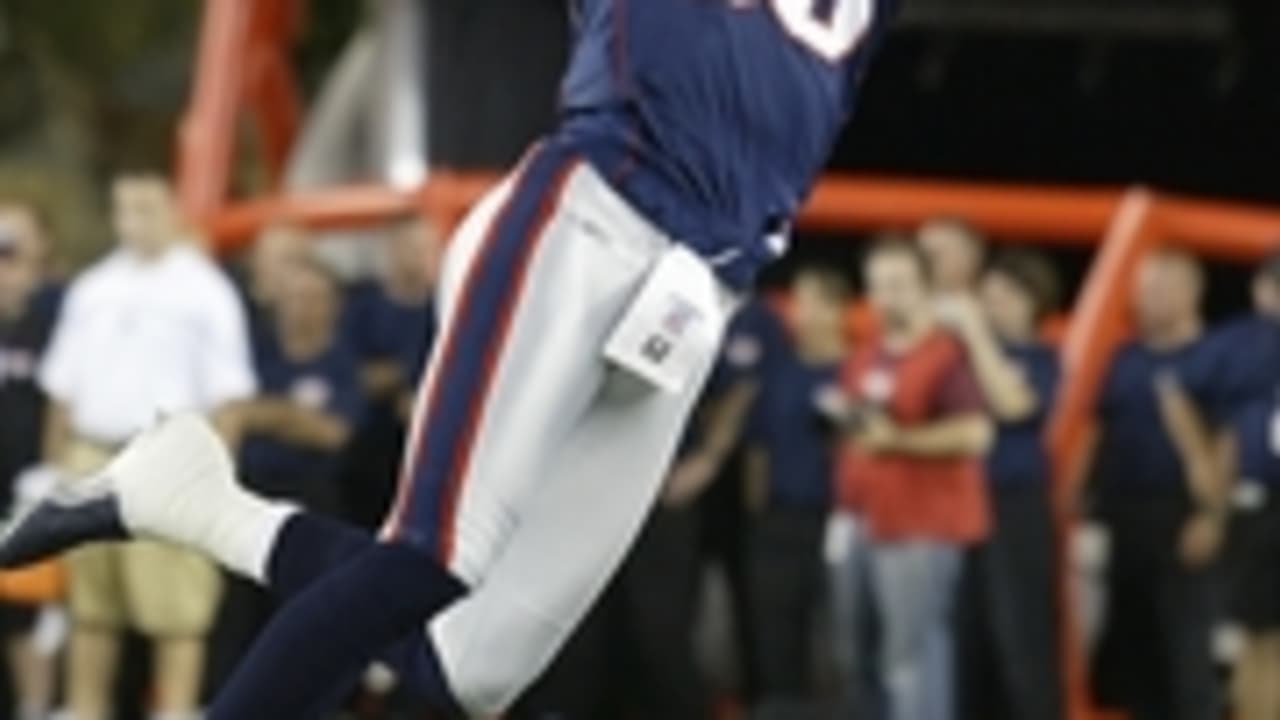 Patriots Re-Sign CB Chad Scott