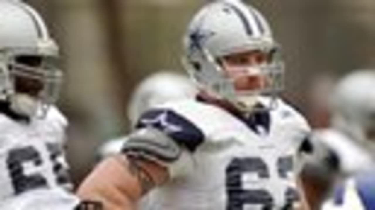 Patriots sign OL Al Johnson; Re-sign four