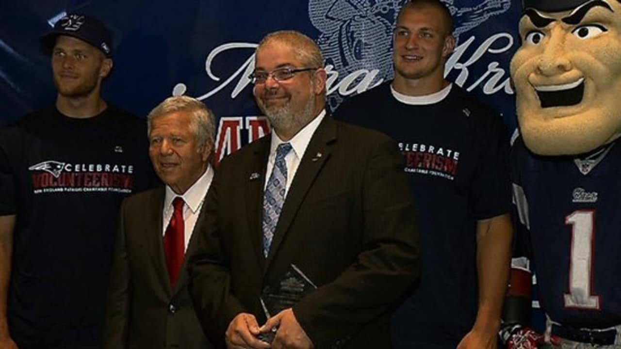 Patriots' first head coach Lou Saban passes away