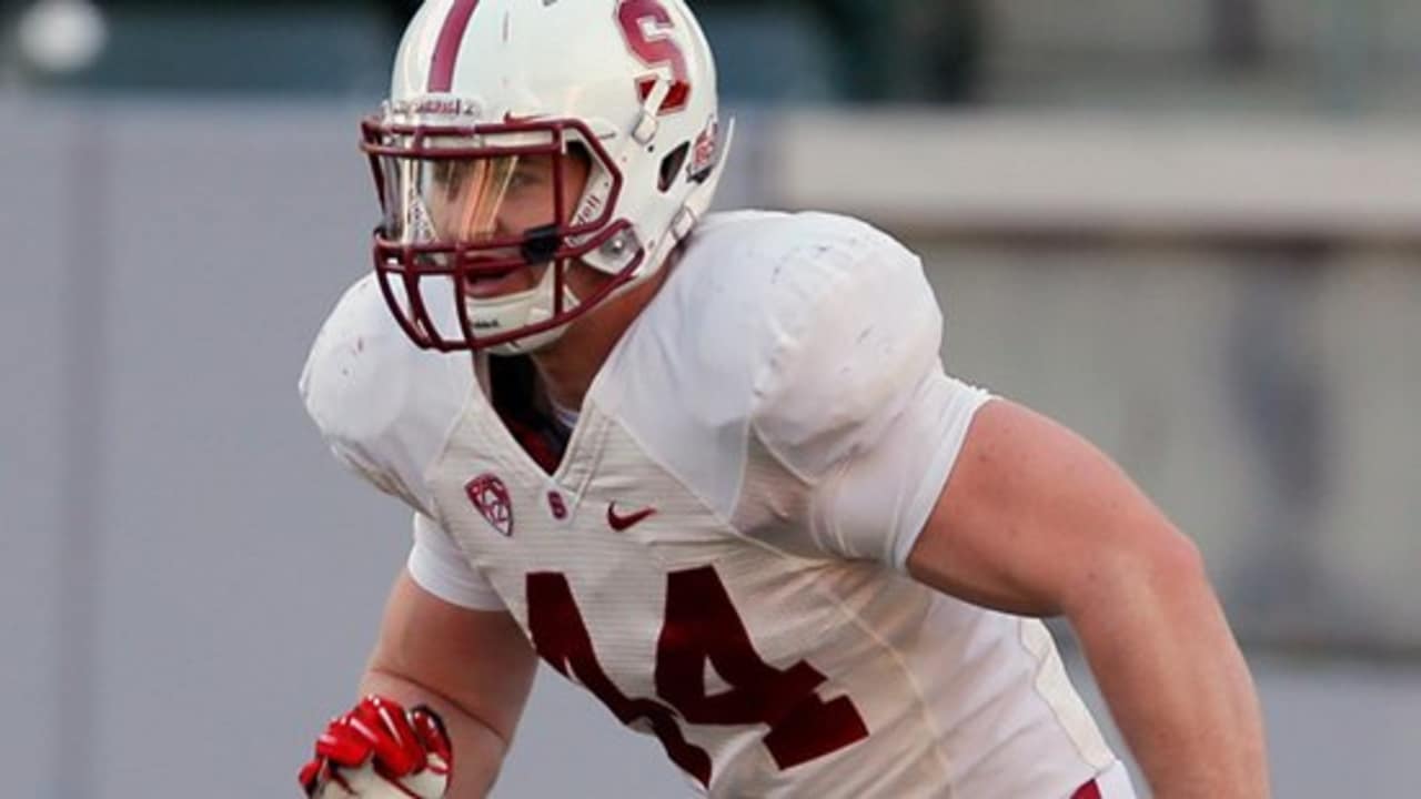 Patriots re-sign special teamer Izzo