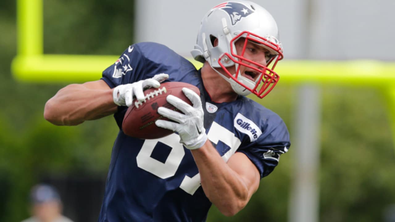 Gronk: "I'll be playing" against Miami; Sep. 1 notes
