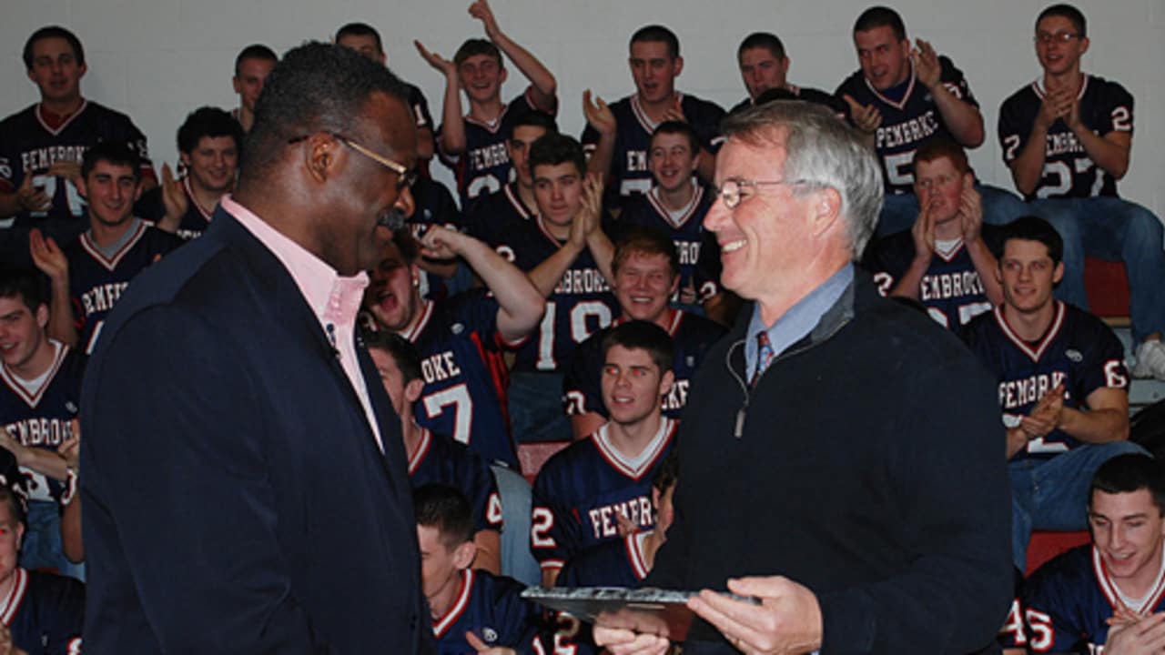 Bob Bancroft Named Patriots High School Coach of the Week