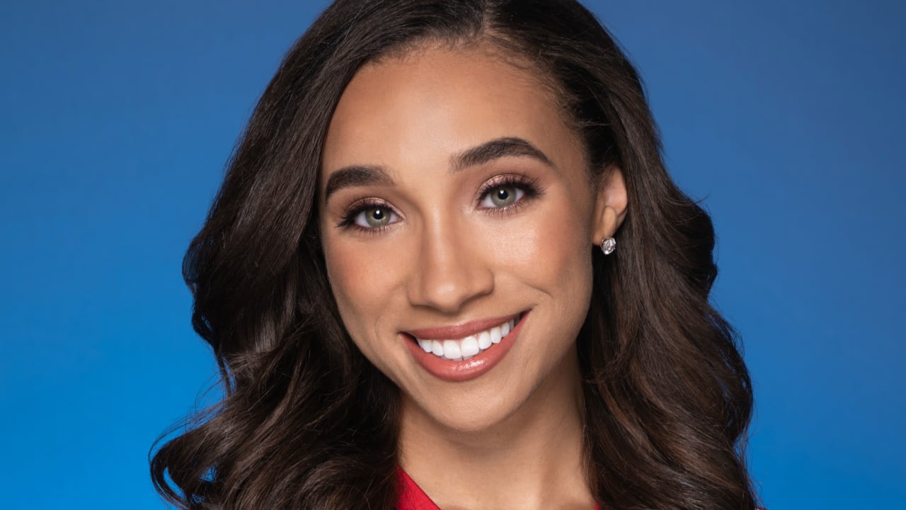 2021 Patriots Cheerleaders Headshots