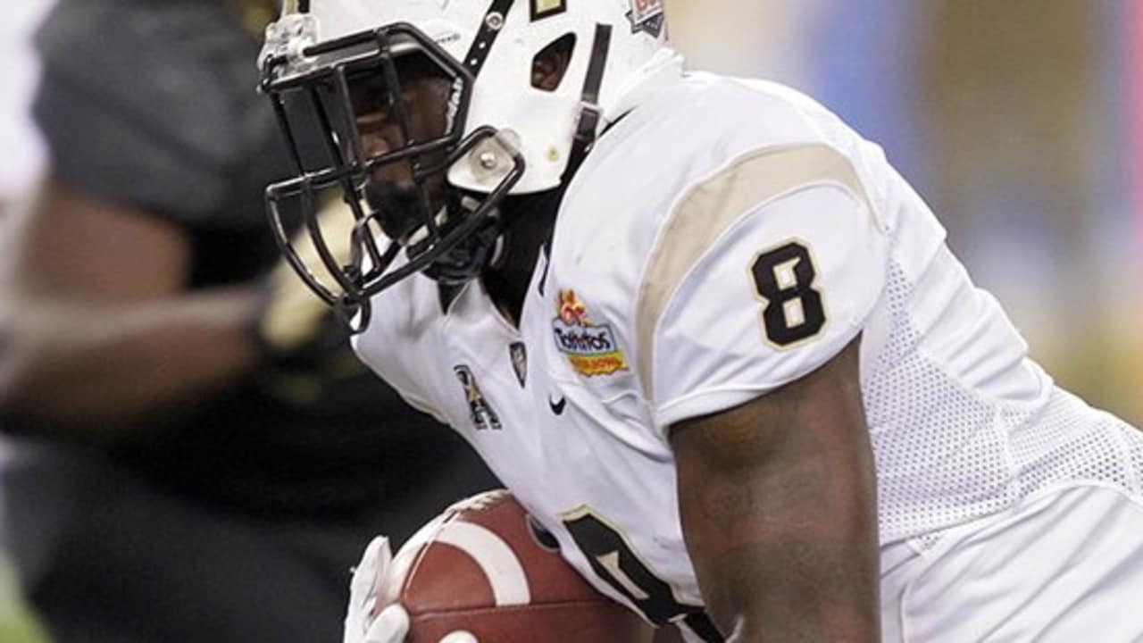 Capers visits Patriots