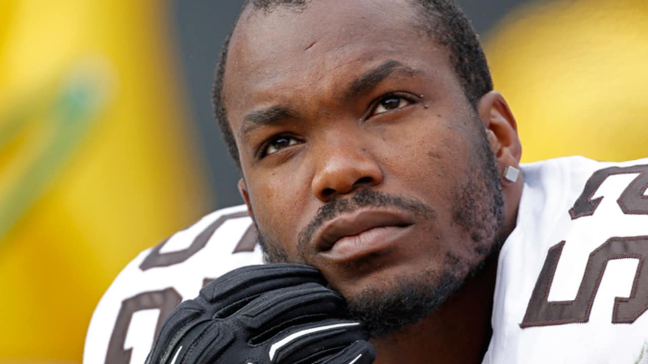 Patriots sign LB Eric Martin to the practice squad