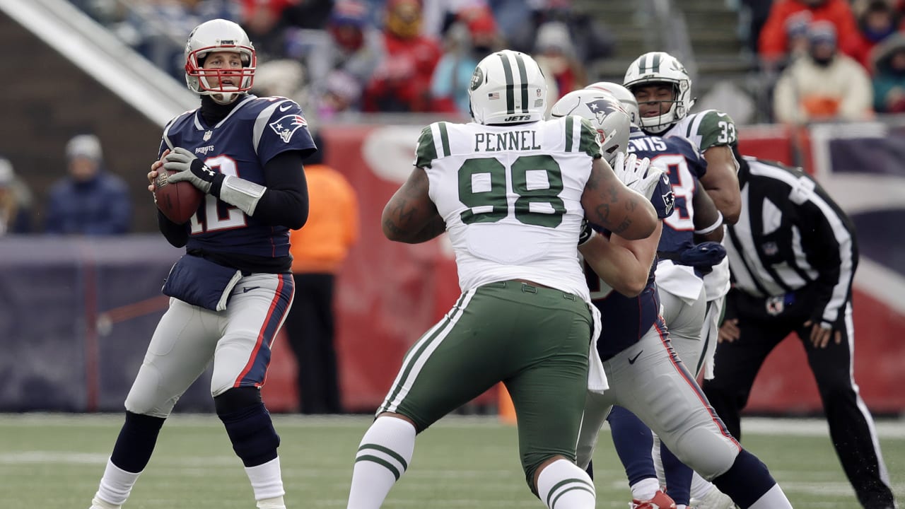 Reports: Patriots sign DL Mike Pennel, TE Matt LaCosse and WR Maurice ...